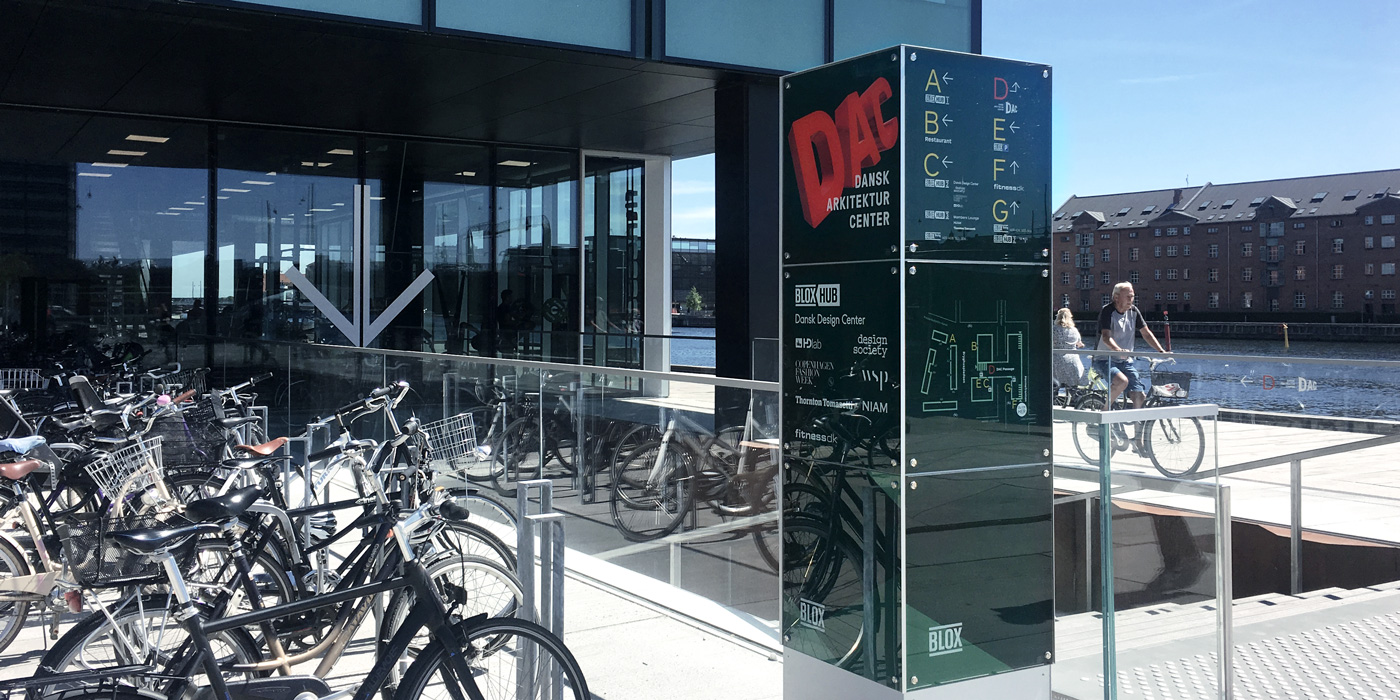 Wayfinding in public spaces - Triagonal